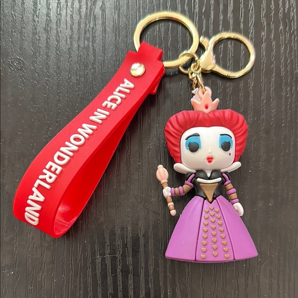Disney | Accessories | Disney Villains Queen Of Hearts Alice In ...